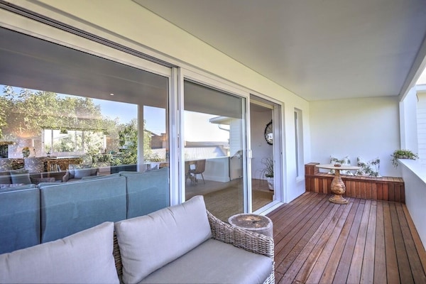 White Penguin - Charming Holiday Home Near The Beach At Goukou River - Stilbaai