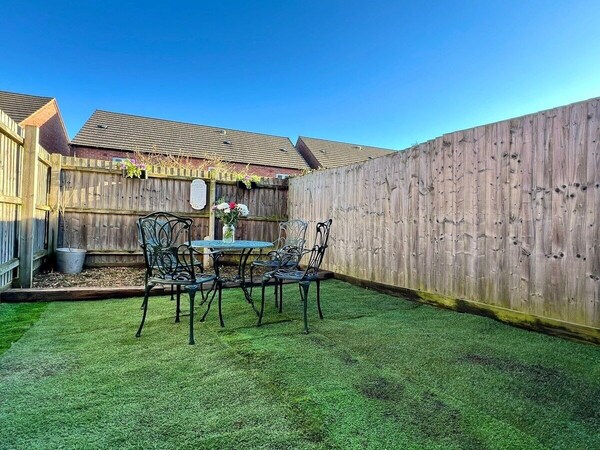 3 Bed Cosy Home Parking & Wi-fi - Leicester