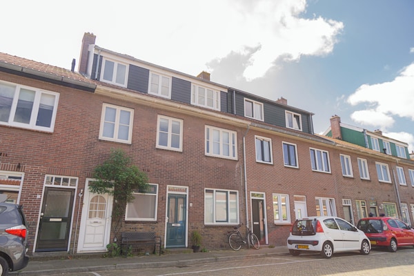 Pat's Home, Sleeping Under The Stars. - Alkmaar