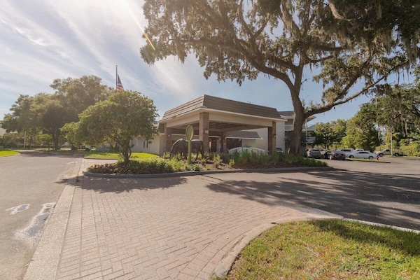 Relaxing Stay In Florida! 2 Comfortable Units, Free Breakfast, Onsite Pool - 오캘라