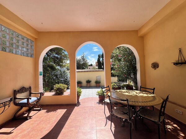 4-bedroom Villa For Families & Cyclists - 5 Mins'walk To Seafront And Pinewalk - Port de Pollença