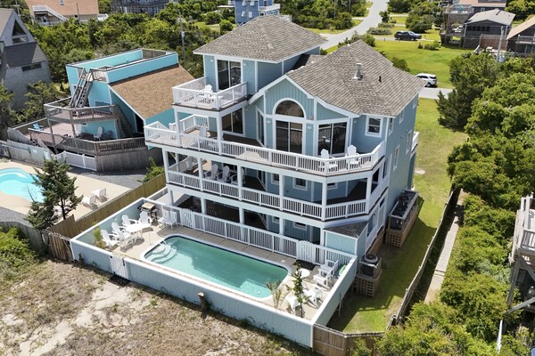 Multi-level Dog-friendly Oceanfront Home With Private Pool & Hot Tub, Rec Room - Outer Banks, NC