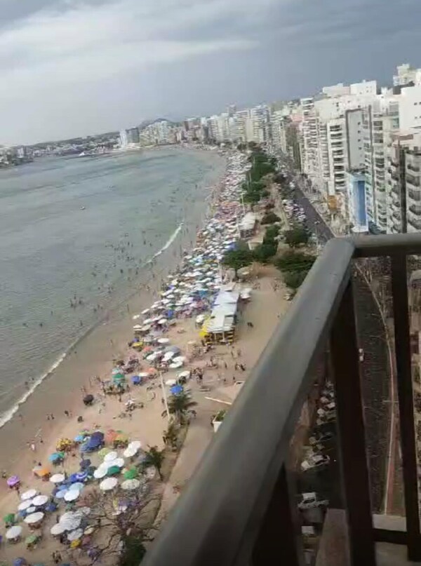 Cobertura De Frente Pra Praia Do Morro Localização Top Enfrente O Quiosque 19 - 