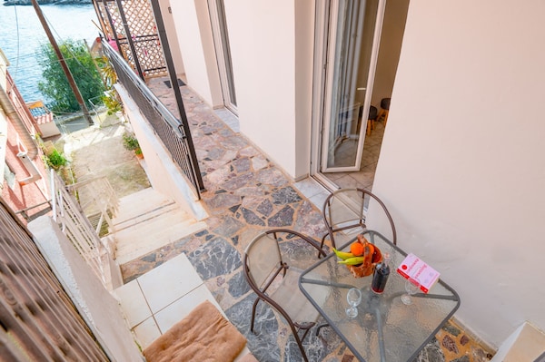 Wake Up To Stunning Sea Views At Bayside House In Kassiopi - Ksamil