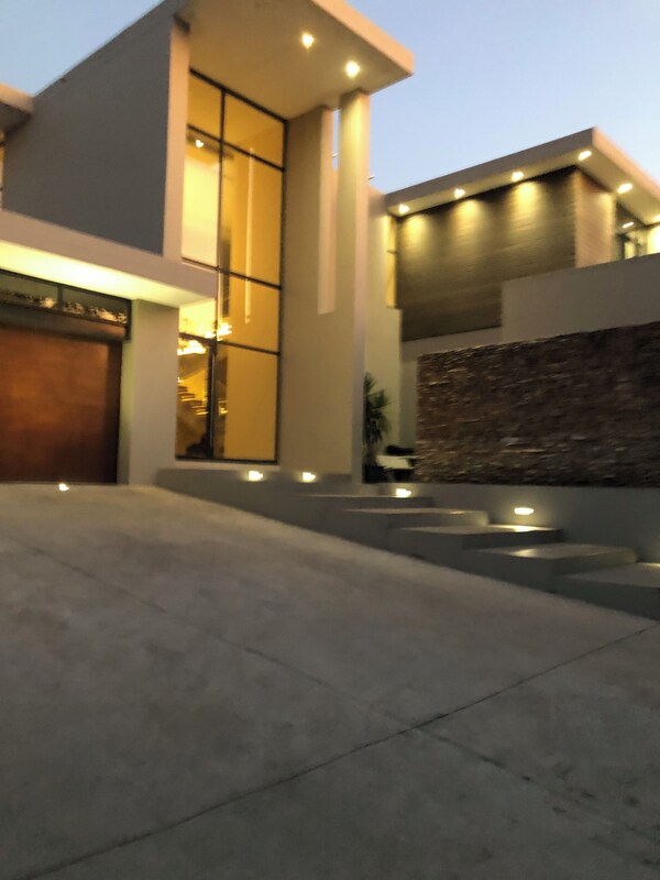 The Eighth Cottage - Randburg