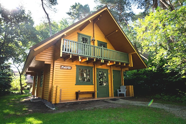 Cozy And Complete Swedish Group Home In The Forest - Amersfoort