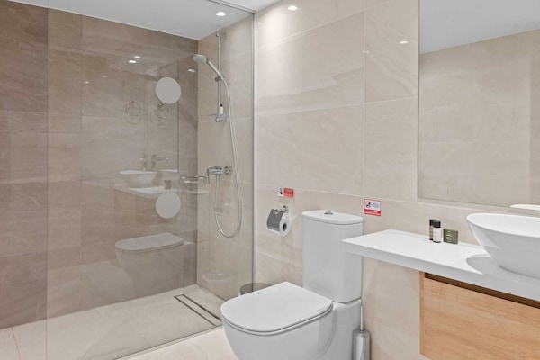 Serenity Waves Villa 2 - Перволия