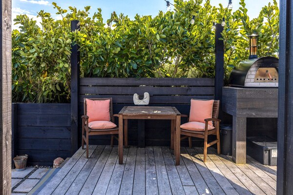 Escape To Obsidian Yurts, Situated Between Obsidian And Casita Miro Vineyards. - Waiheke Island