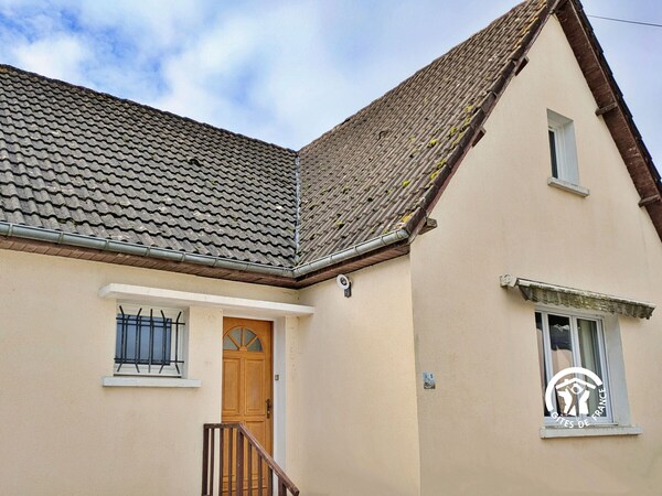Helles Haus In Sainte Suzanne Mit Garten, 3 Zimmer, Wlan - Évron