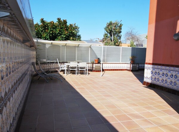 Rey Apartment  - Community Pool - Mataró