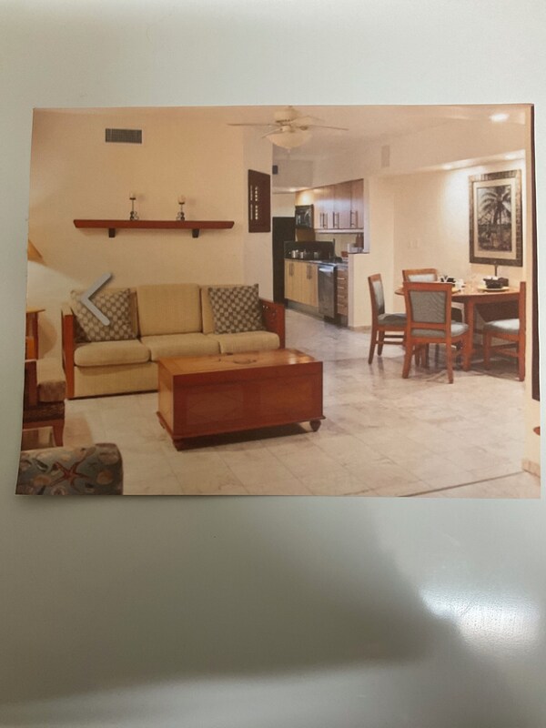 Taino Beach Bahamas 1 Or 2 Bedroom Suite Poolside With Covered Patio - Freeport