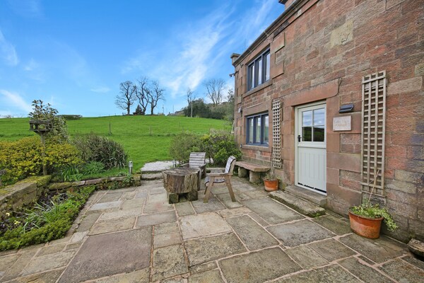 Host & Stay | Lakeview Cottage - Upper Hulme - Leek