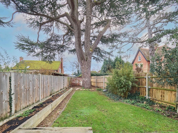 Host & Stay | Cedar Cottage - Canterbury