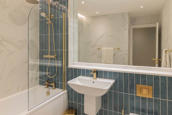 Host & Stay | The Georgian Quarter @  Catharine St - Liverpool