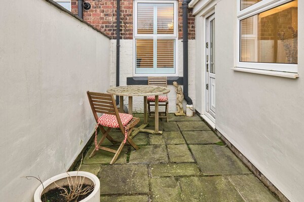 Host & Stay  | Railway Cottages - Sefton Park - Liverpool