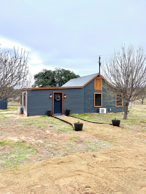 Charming 2br Bunkhouse In The Heart Of The Texas Hill Country! - Texas