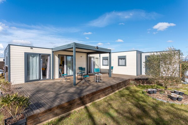 Bungalow 'Trois Chambres En Campagne' With Shared Pool, Wi-fi And Air Conditioning - Vendée
