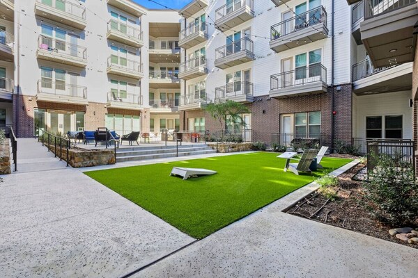 Urban 2br Stay Near Galleria With Pool And Gym - Dallas, TX