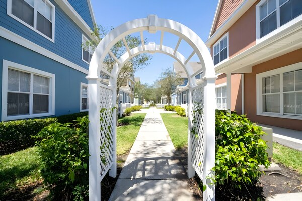 Charming 4-br Home Close To Espn/disney (2208sv) - Kissimmee, FL