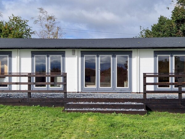 Pass The Keys | Beautiful Countryside Lodge With Outstanding Views - Dumfries