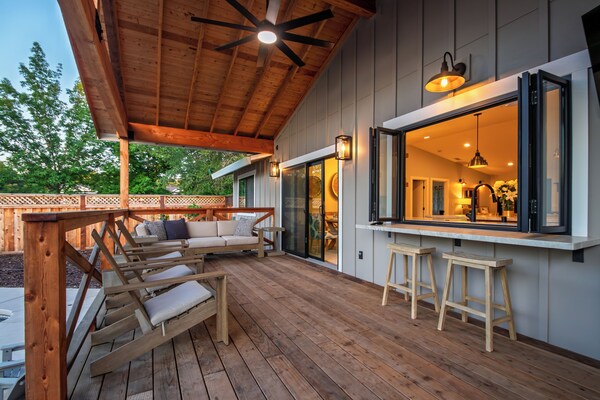 Granite Bay Farmhouse Retreat With Pool & Outdoor Oasis - El Dorado Hills, CA