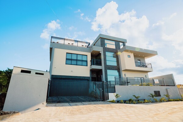Escape To Paradise At The Lighthouse Villa! - Tobago