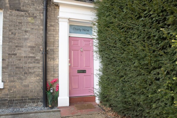Stunning Victorian Townhouse - University of East Anglia