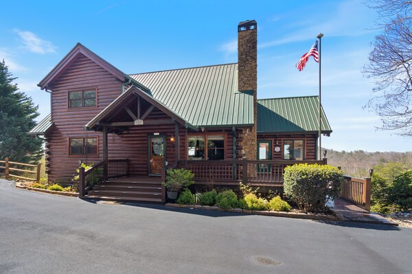 New Listing! 3 Bedrooms,game Room,gorgeous Mountain View-close To Everything! - Dahlonega, GA