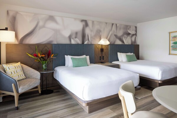 Your Dream Escape In Lihue! 2 Garden View Rooms! Beachfront Resort With Pool! - Kalapaki Beach, HI