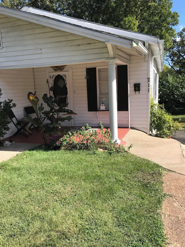 Hot Springs National Park Bungalow 5 Minute Drive To Downtown And Bathhouse Row - Hot Springs, AR