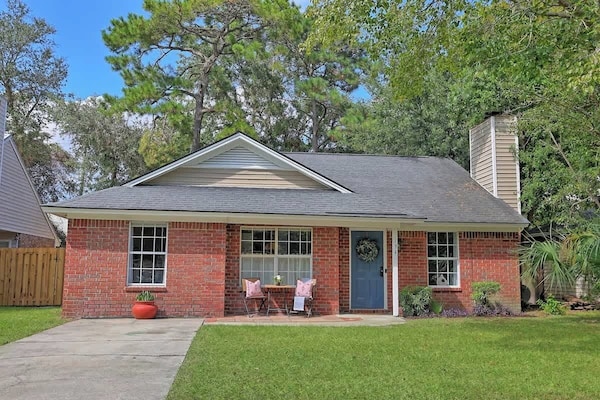 New Meets Nostalgic - Adorable Cottage Sleeps 8! - Daufuskie Island, SC