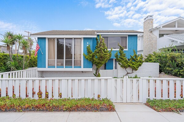The Blue Pearl - 2 Minute Walk To The Beach! - Del Mar, CA