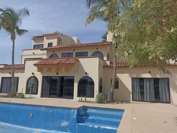 Hostal Hab 13, En Zona Hotelera, Campo De Golf, Balcón Privado, Barra Y Playa - San José del Cabo