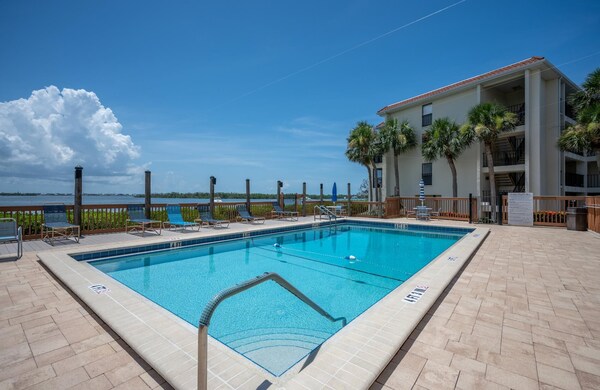 2br Sandpiper Key  Bright, Stylish & Coastal - Englewood, FL