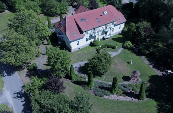 Ferienwohnung 'Markgraf 8' Mit Gemeinschaftsgarten, Balkon Und Wi-fi - Mecklenburgische Seenplatte