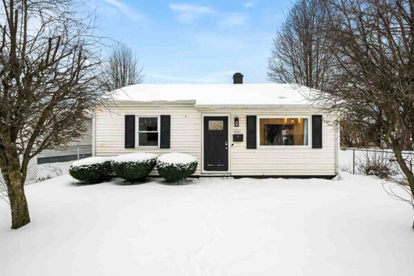 2br Gem | Close To Campus, Downtown & Casino - South Bend, IN