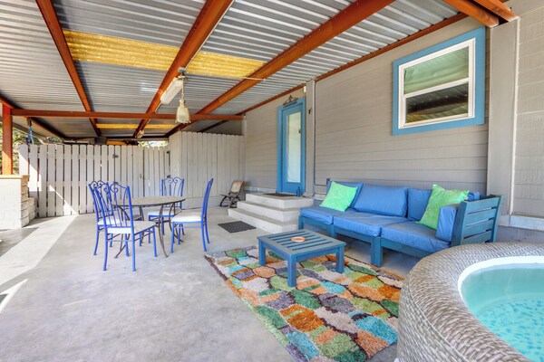 The Main House At Starlight Meadow - Driftwood, TX