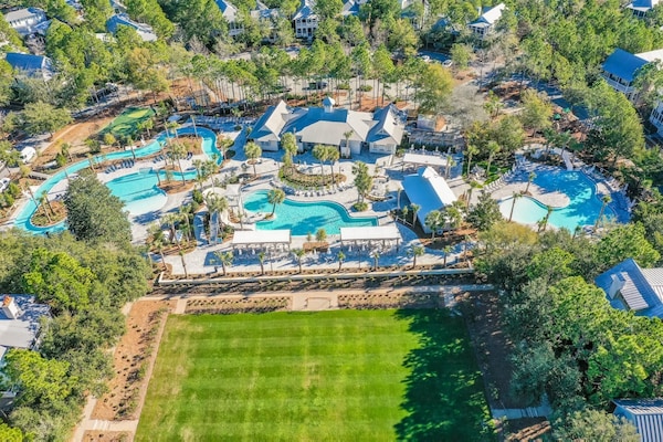 Summer Availability! Family-friendly Camp Watercolor! Resort Pools! 4 Adult Bikes! - Seaside, FL