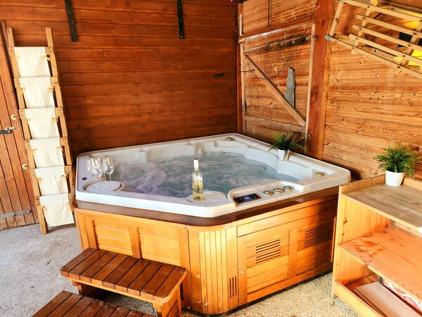 Chalet Entier + Spa Privatif Exterieur-3 Places Parking-proche Station Ski & Lac - Seyne