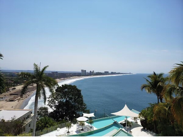Spectacular Oceanfront Apartment, Ideal For Families And Friends! - Acapulco