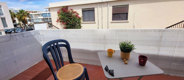 Domino 2 - 2 Chambres - Balcon à 300m Plage, Commerces - Le Grau-du-Roi