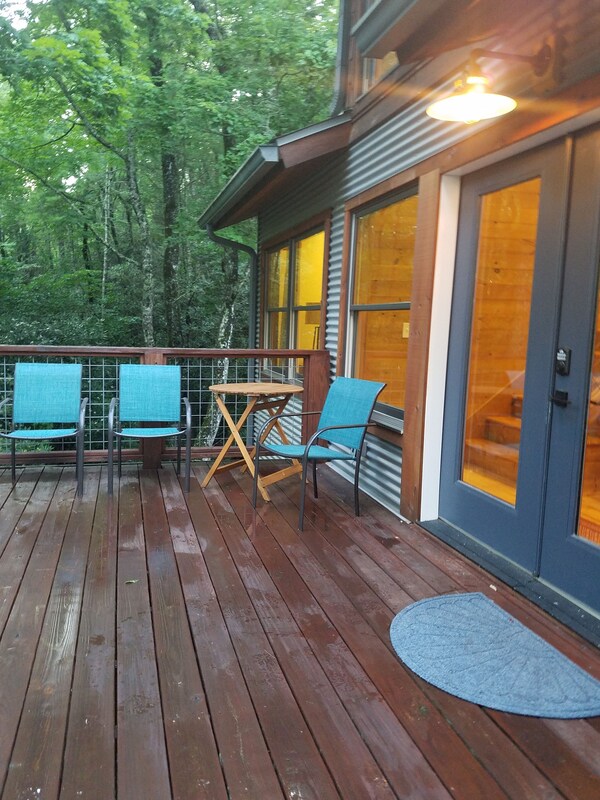Cozy 2 Bedroom,  Pet Friendly Cabin In Cashiers, Nc With Spectacular Views. - Cashiers, NC
