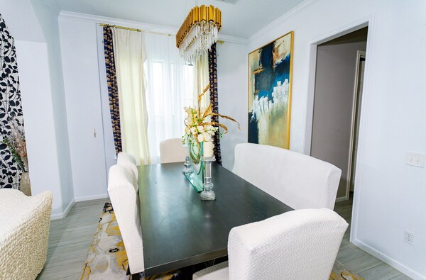 Elegant & Cozy Home In Houston Tx - Sugar Land, TX