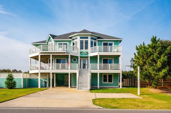 Harmankaya By Luxstayusa: Renovated Luxury In Corolla W/ Pool, Views & Game Room - Corolla, NC