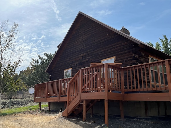 Get Back To Nature - A Peaceful Cabin Retreat Where Stars Shine Bright! - John Day Fossil Beds