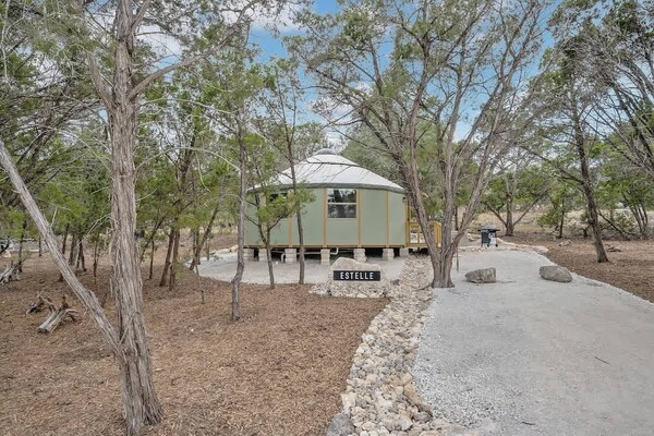 Estelle: Luxe-yurt |Sleep Under The Starsi Hot Tub - Wimberley, TX