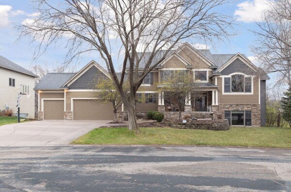 Serene Suburban Retreat With Hot Tub Next To The Super Rink, 3m Open And Usa Cup - White Bear Lake, MN