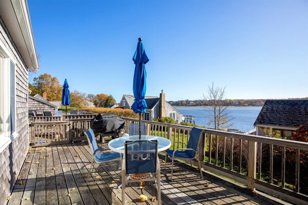 2025 Top Deck: Lovely Condo W/ Deck Overlooking Town Cove, Pet Friendly! - Wellfleet, MA