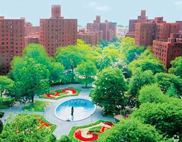 Cozy Condo Quiet Neighborhood In The Bronx! 30 Minutes To Manhattan - The Bronx, NY