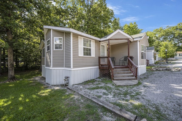 Brand New Two Bedroom: Near The Caverns - Monteagle, TN